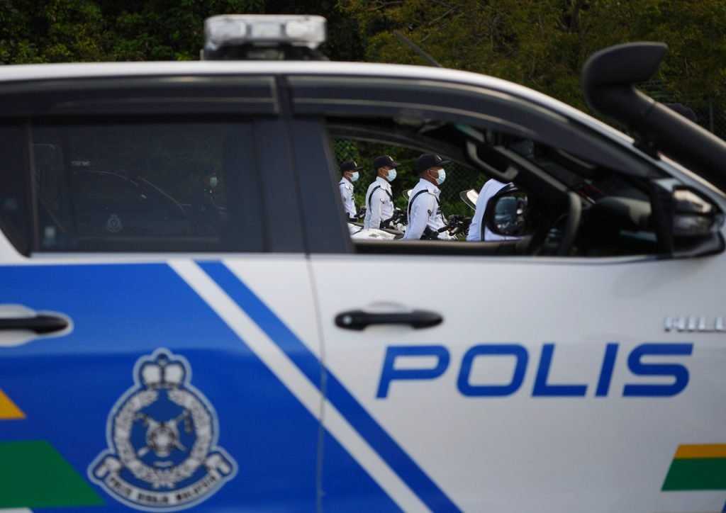 Police spell out lock-up rules after rights group calls for changes ...