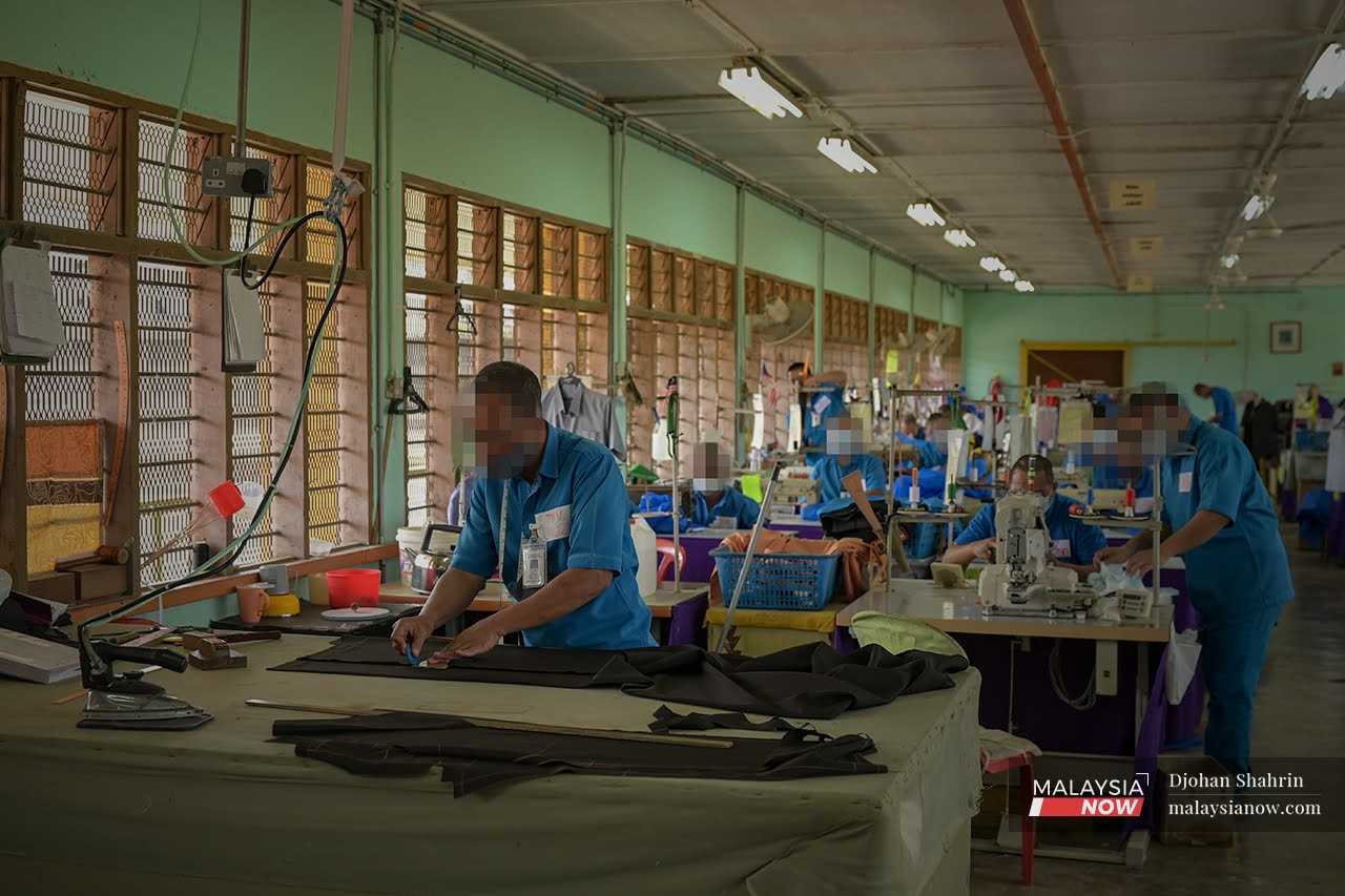 How the prison department helps inmates return to the outside world ...