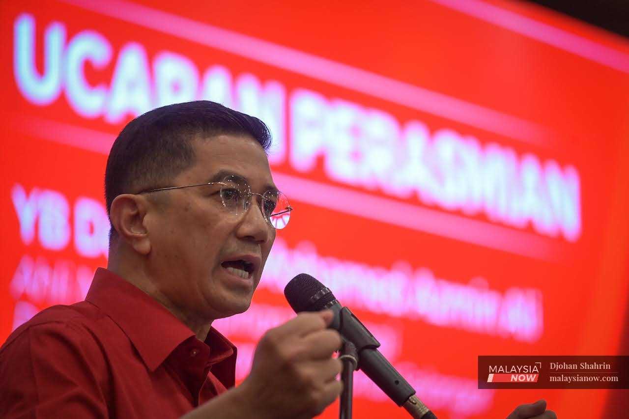 Your wife, child or better still yourself: Azmin welcomes challengers ...