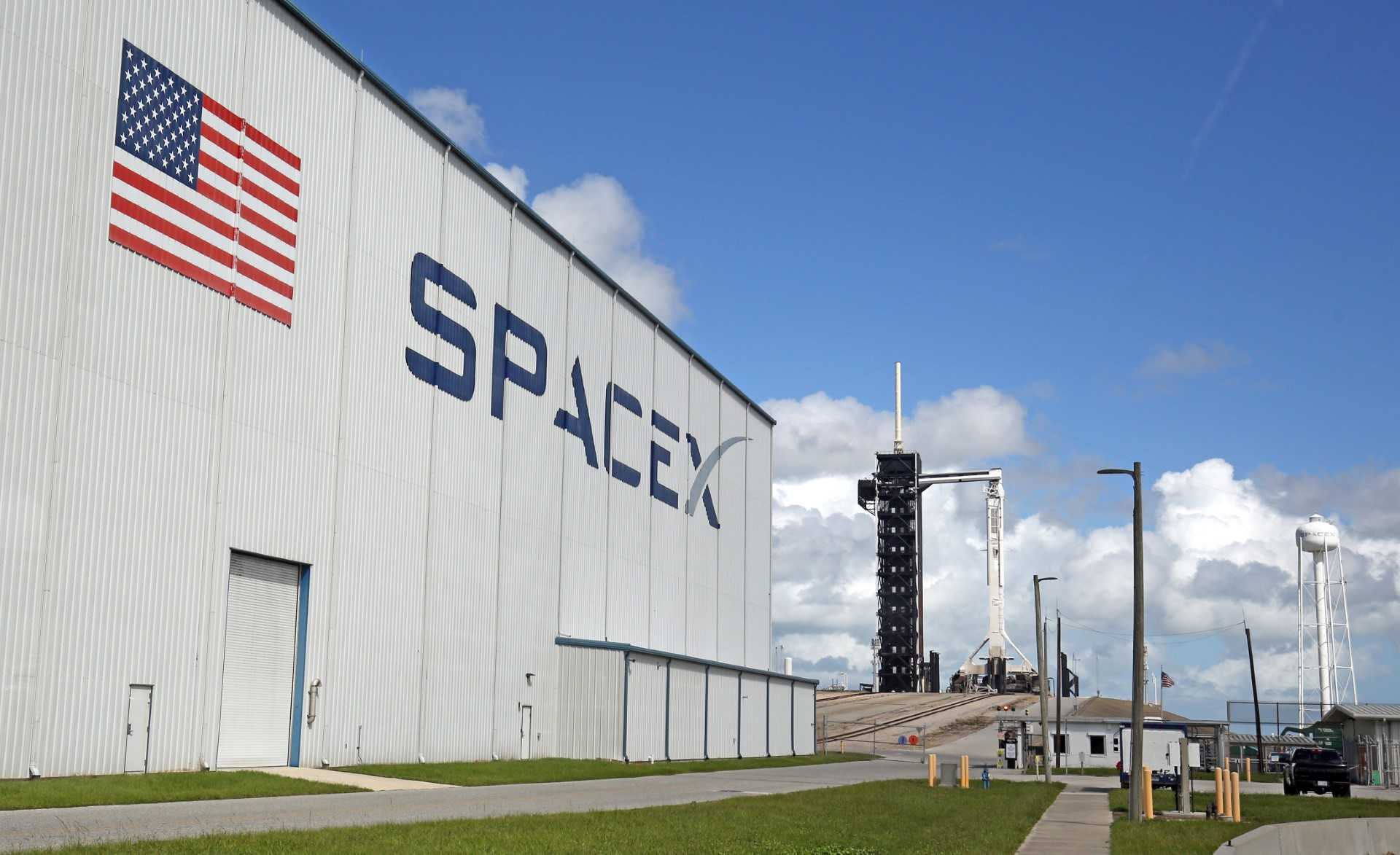 SpaceX gets US approval to deploy up to 7,500 satellites | MalaysiaNow