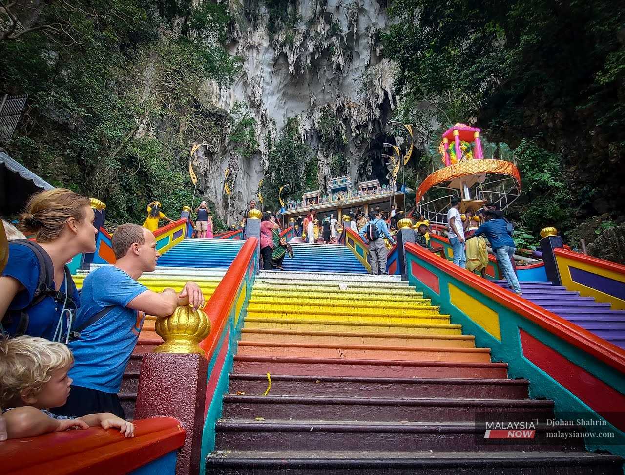 Two million expected to visit Batu Caves for Thaipusam | MalaysiaNow