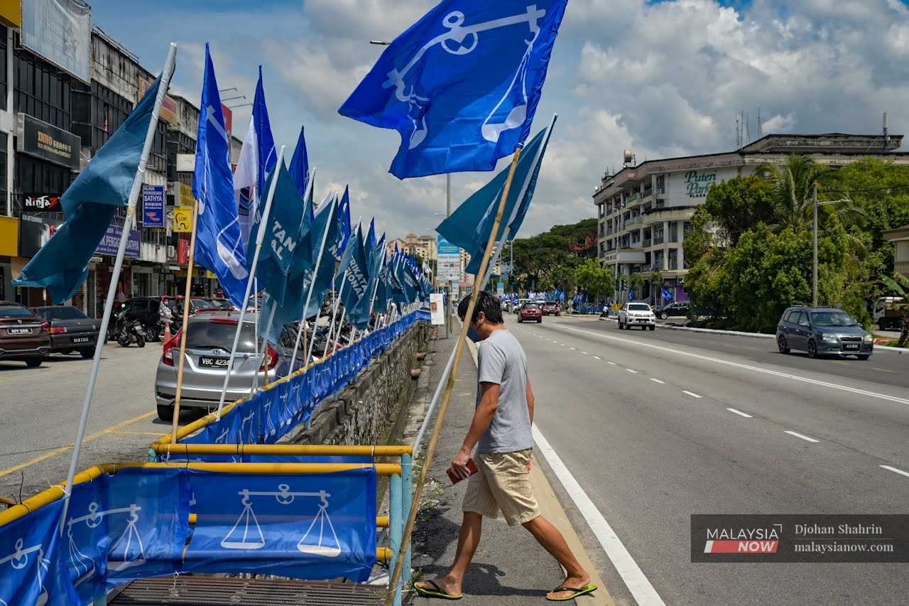 PAS man remains Kemaman MP as court throws out BN election petition ...