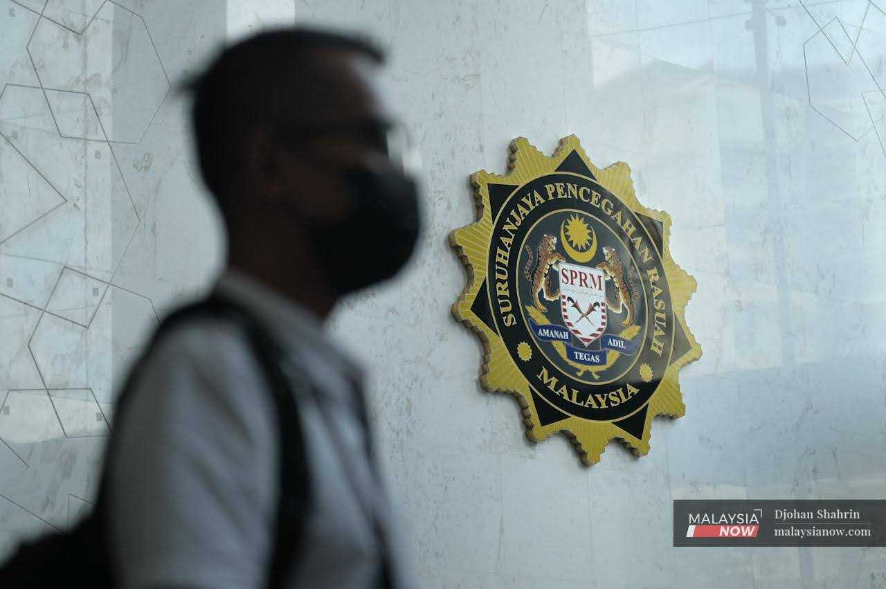 'Datuk Roy' remanded 3 days in JanaWibawa probe | MalaysiaNow