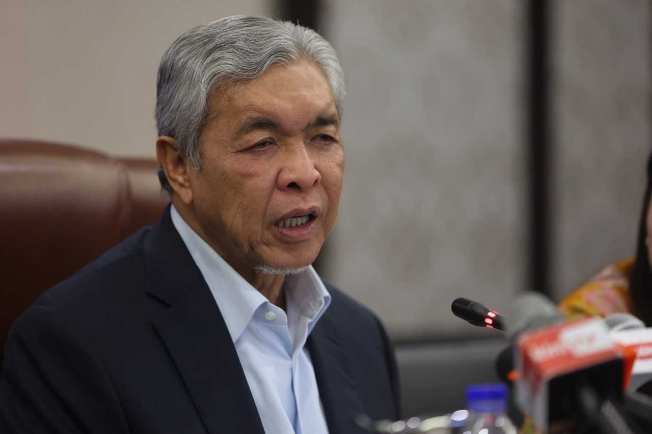 Zahid wins bid for permanent return of passport | MalaysiaNow