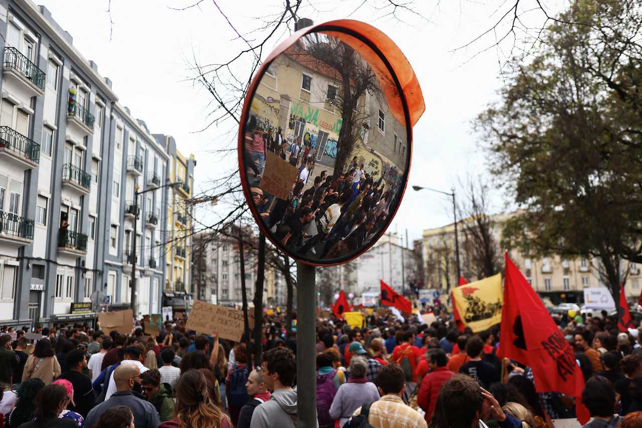 Thousands protest in Portugal over housing crisis | MalaysiaNow