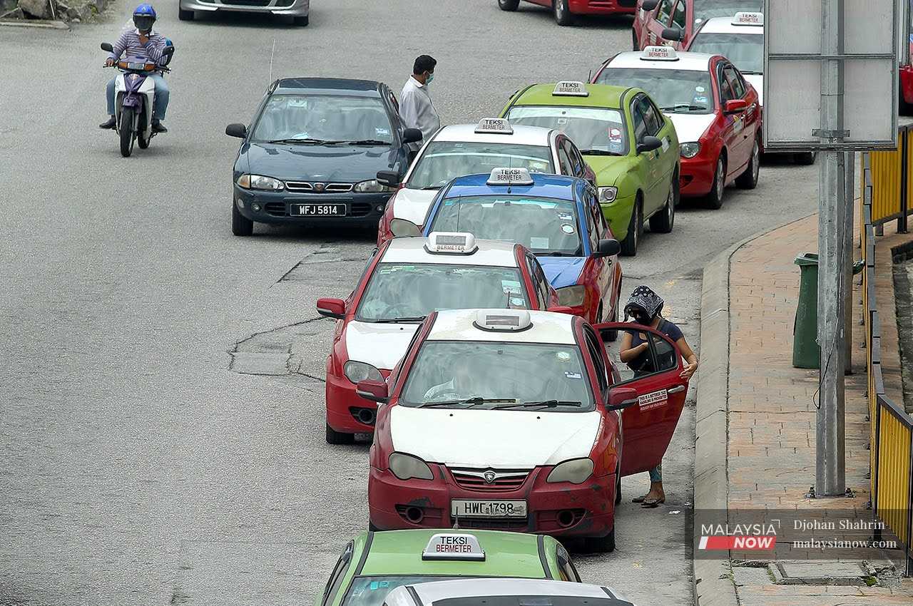 Age limit for taxi, e-hailing vehicles increased to 15 years | MalaysiaNow