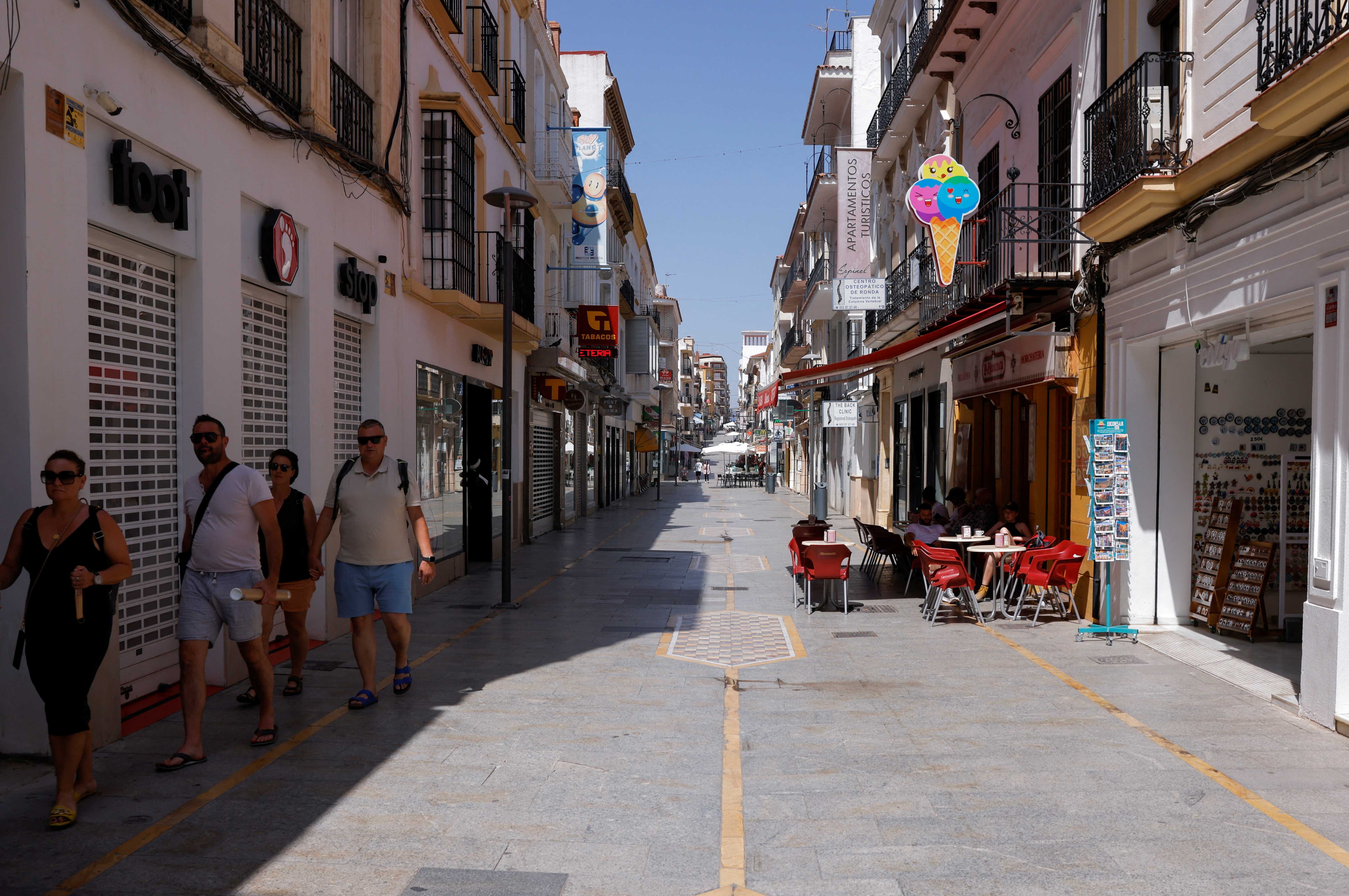 Cerberus heatwave threatens new record temperatures for Europe ...