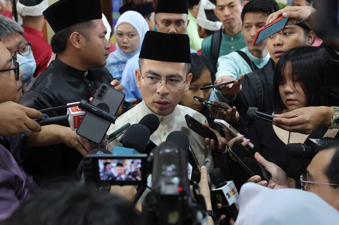 Ada keperluan wujudkan unit penyelaras bagi tangani isu 3R, kata Fahmi ...