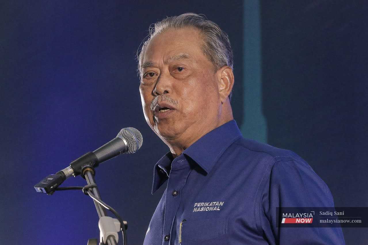 Polis rakam keterangan Muhyiddin berhubung isu fatwa 'haramkan' undi | MalaysiaNow