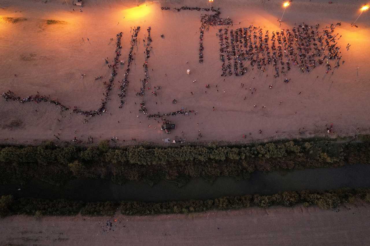 In Texas city, mayor warns of 'breaking point' as migrants flood border ...