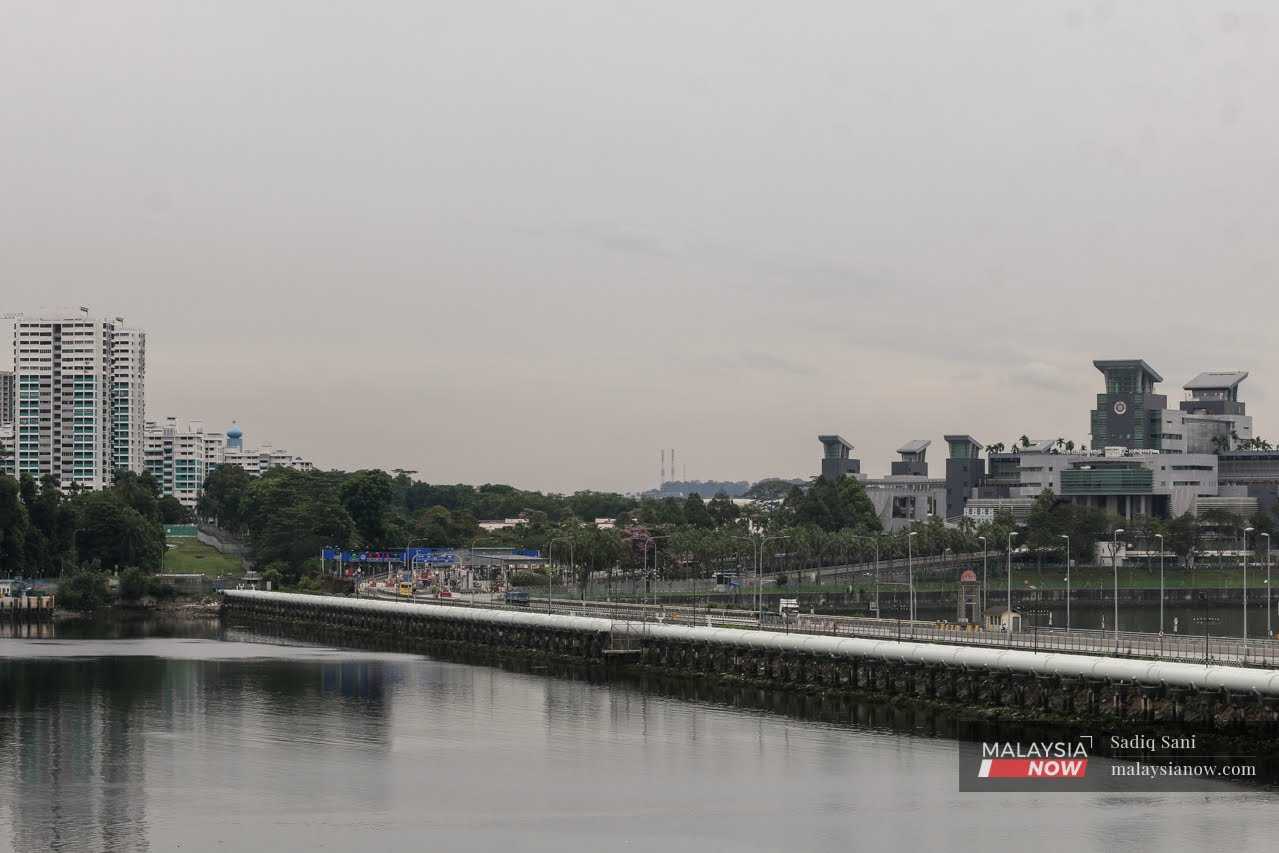 Kejatuhan ringgit jejas tenaga buruh Johor, lebih ramai berhijrah ke ...