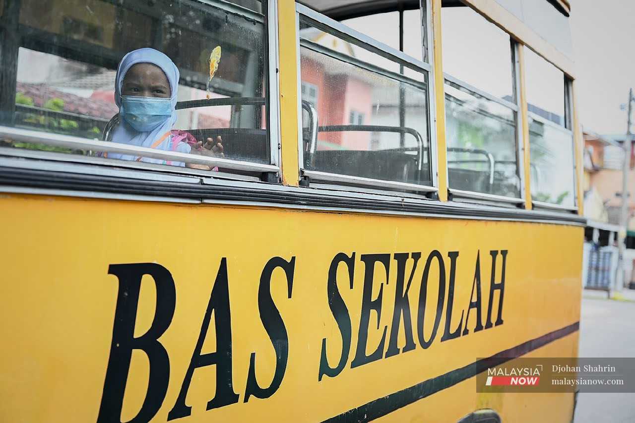 Selepas subsidi pukal diesel dihentikan, ibu bapa berdepan beban ...
