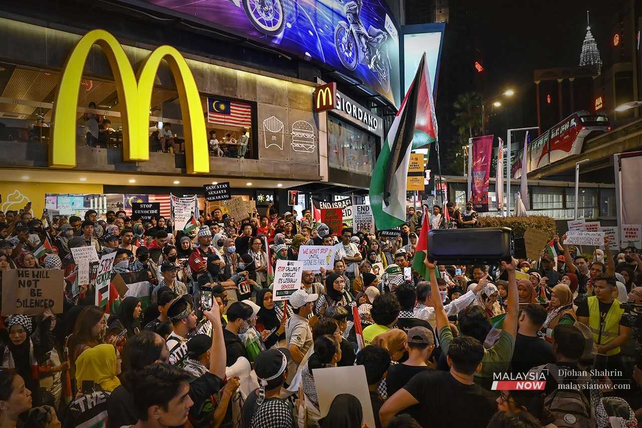 Fast food boycott saving Malaysians money and calories | MalaysiaNow